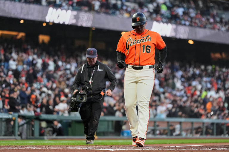 Rafael Devers goes deep and Robbie Ray pitches the Giants to a 5-2 win ...