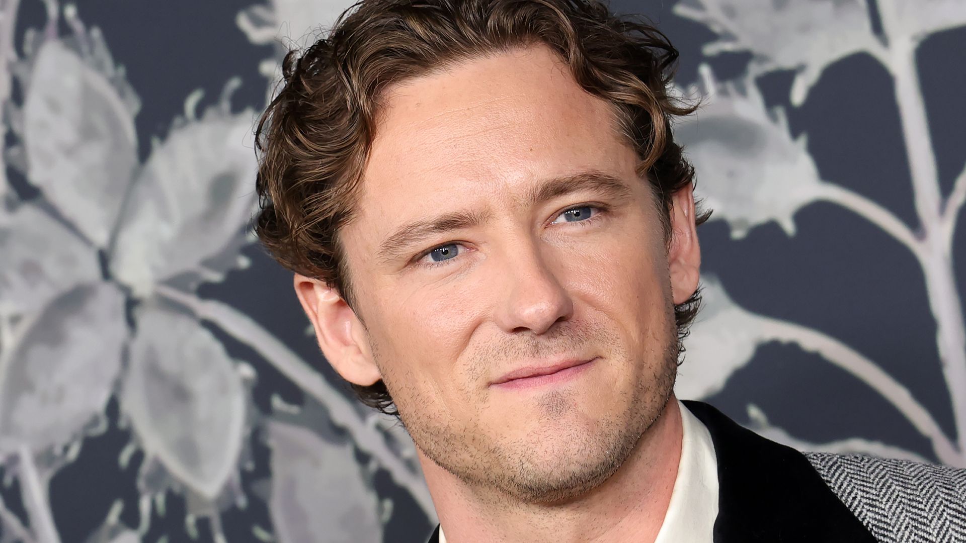 Lewis Pullman's new Netflix fantasy adaptation debuts to outstanding ...
