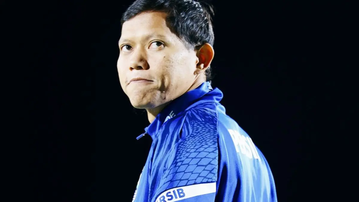 Profil Adam Alis: Mantan gelandang Persija Jakarta yang jadi pahlawan ...
