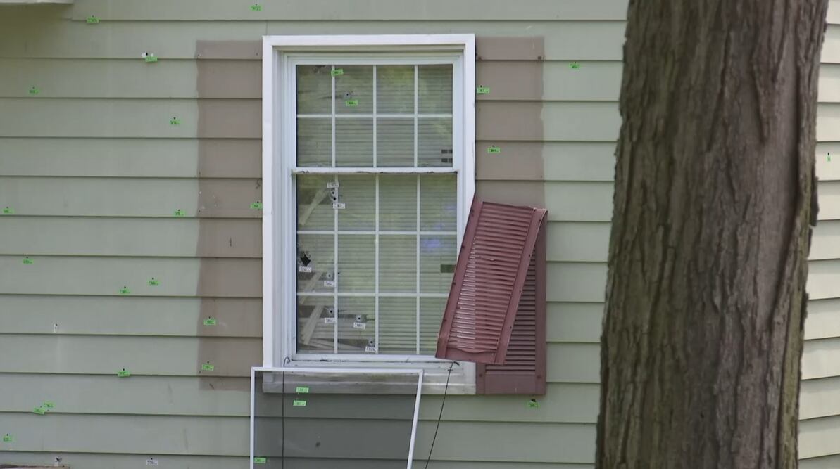 Girl dies, another critically injured in Flint shooting