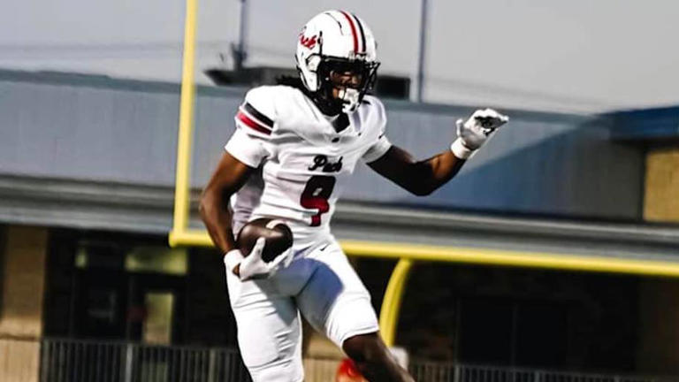 No. 3 WR recruit in Texas announces top 3 college football finalists