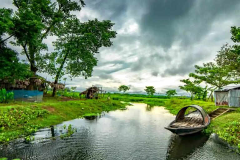 These luxury retreats come alive during the monsoon