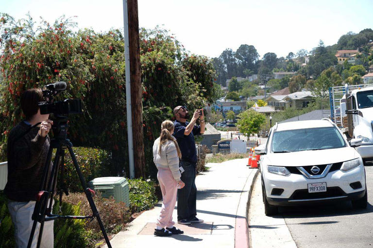 Live updates: Kristin Smart investigators unload shovels at Susan ...