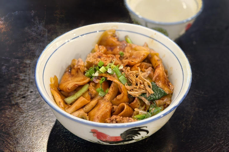 Nyonya laksa mee hoon kueh steals the (breakfast) show at Uncle Lai ...