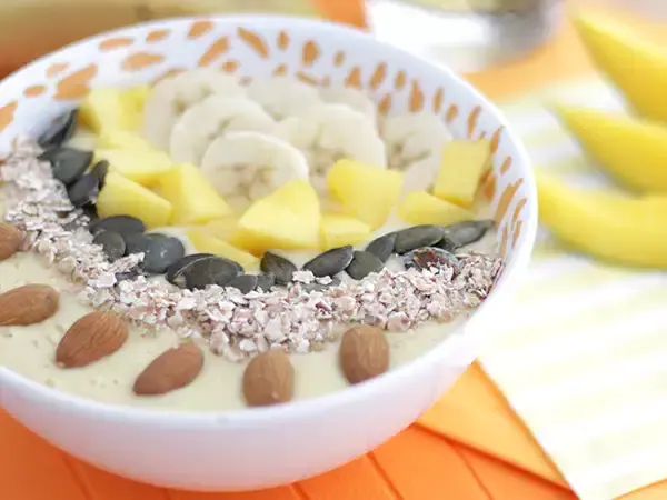 Mango-banaan smoothie bowl
