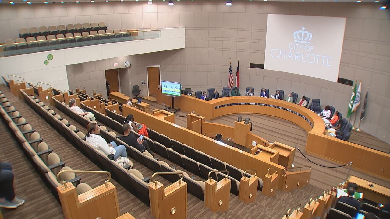 Charlotte City Council to appoint an interim mayor