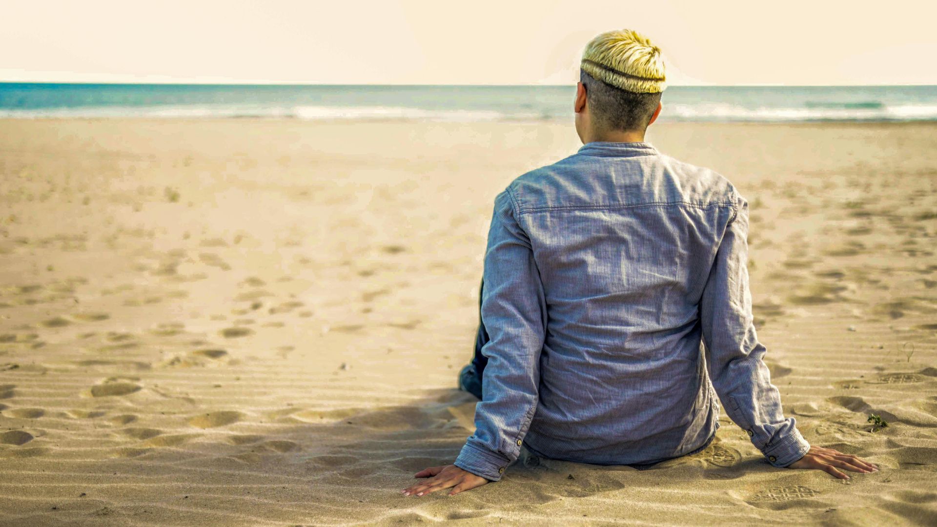10 signs you’re actually independent & 10 signs you’re just hard to reach