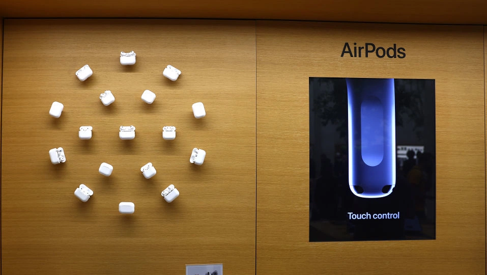 Apple's camera AirPods enter final testing ahead of Siri upgrade