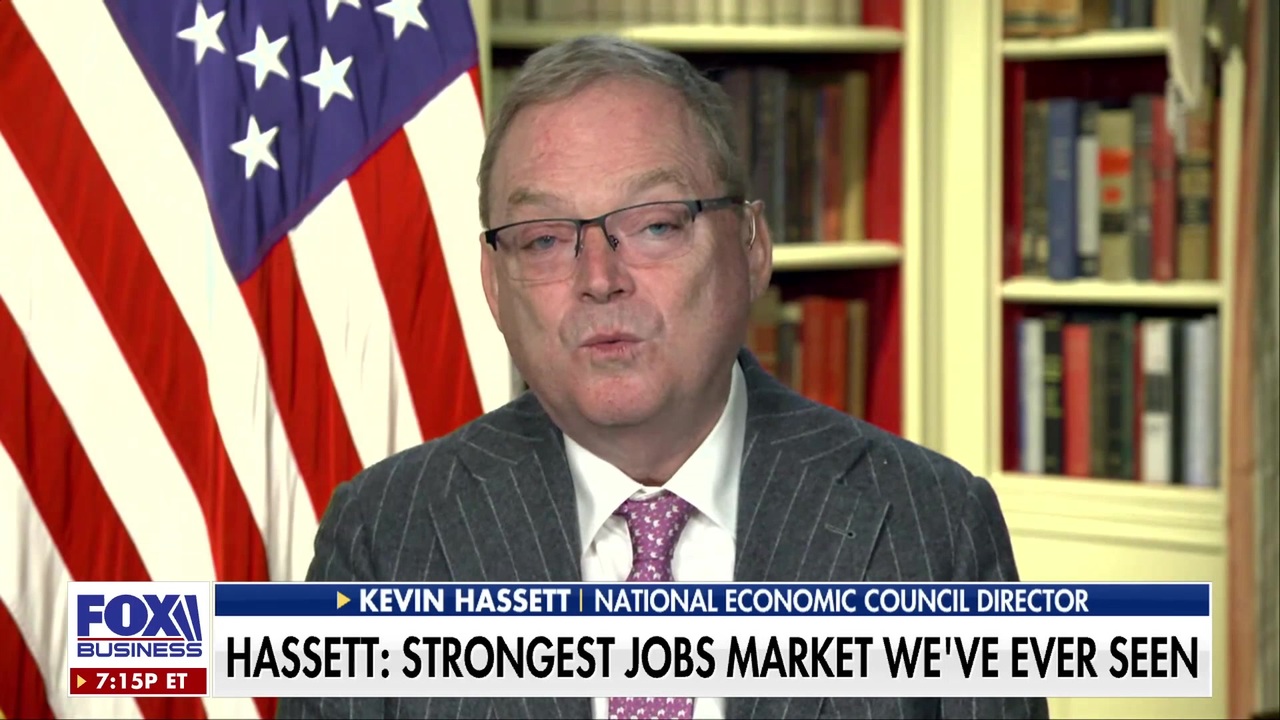 Blockbuster April jobs report signals steady growth