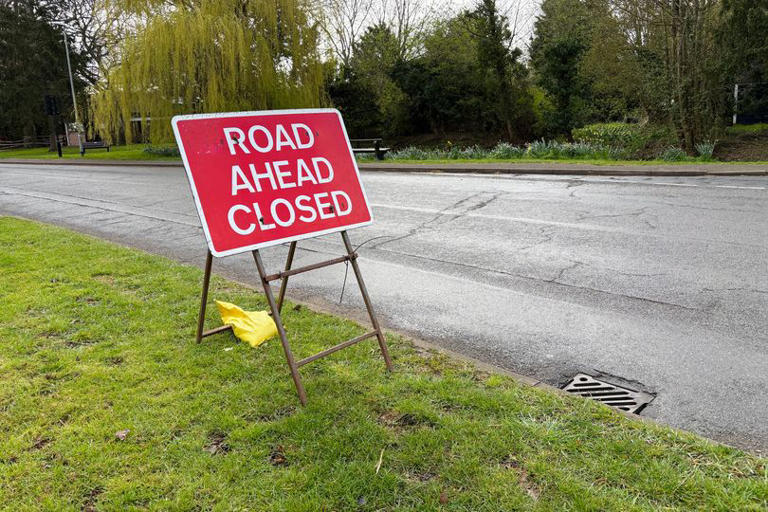 Drivers name 'least helpful' road sign — 'what is the point?'