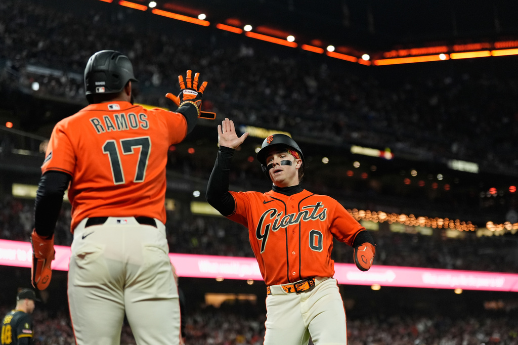 Rafael Devers goes deep and Robbie Ray pitches the Giants to a 5-2 win ...