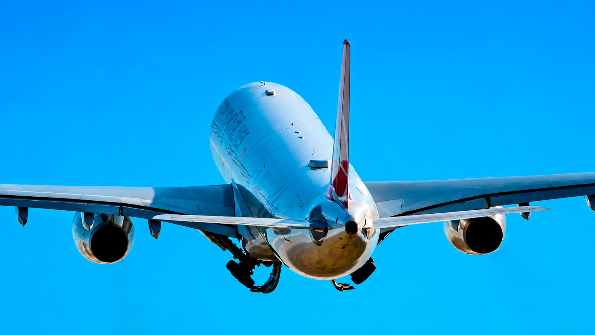 Something looks odd during this takeoff