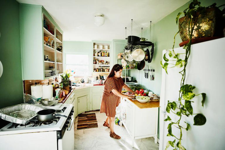 5 kitchen features interior designer urges you to remove to avoid your ...