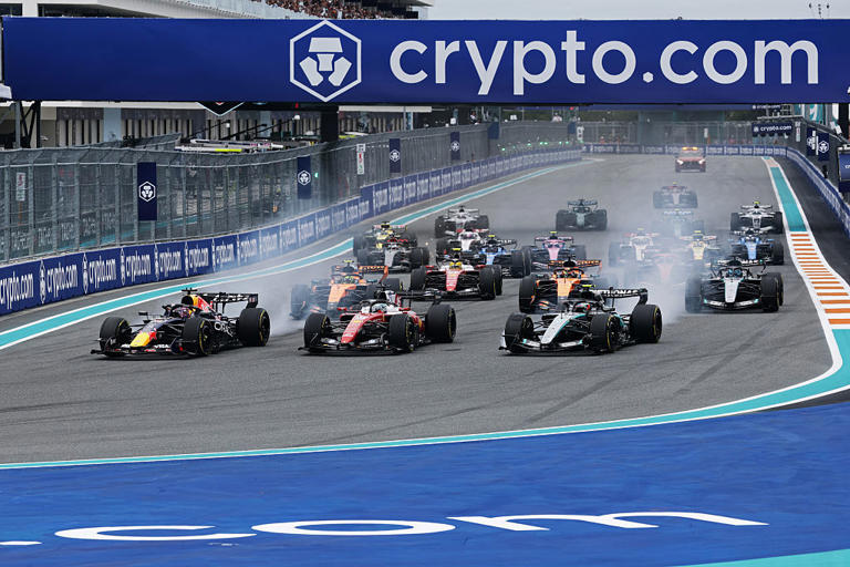 F1 caves under pressure to change controversial engine rules