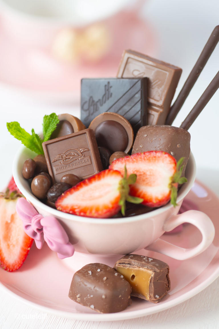 Teacup dessert charcuterie with chocolate (so cute)