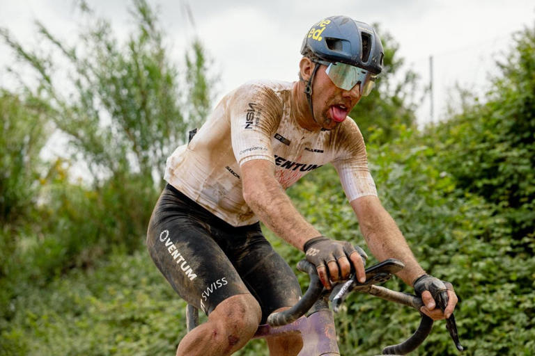 Embracing the organized chaos of Spanish gravel racing