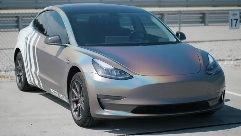 US man spent $200,000 on four Teslas and ended up losing huge amount ...
