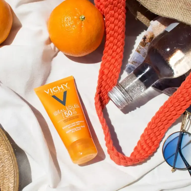 La crema solar que protege tu piel con un bonito efecto buena cara