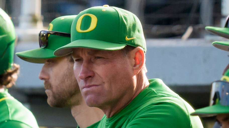 Oregon blown out in series opener against top ranked UCLA