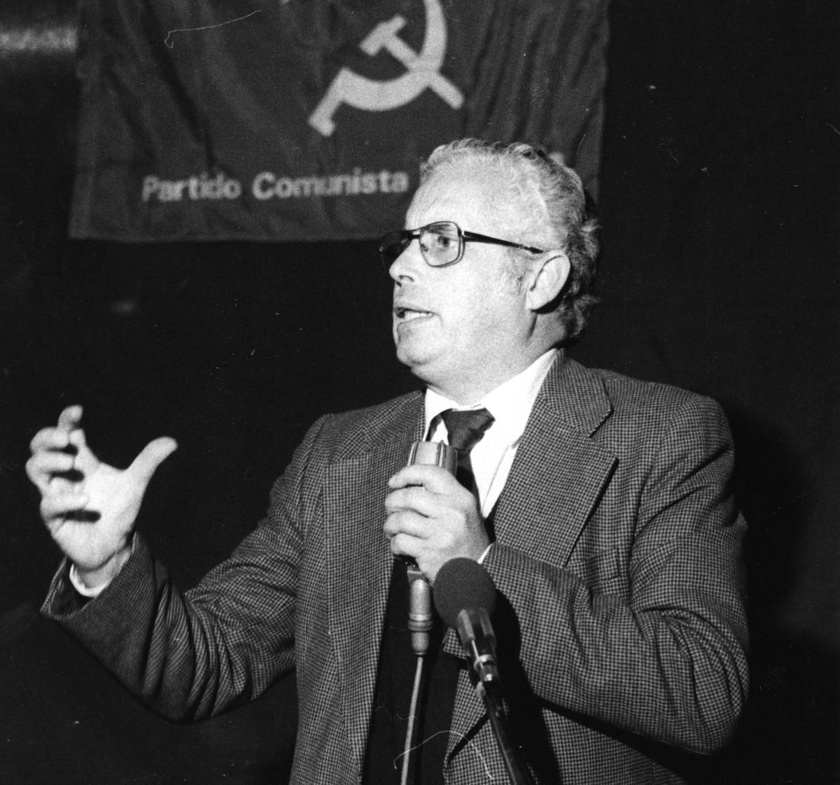 Na morte de Carlos Brito, o PCP publicou uma nota a pedido. Agora o ...
