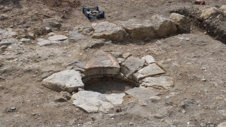 Bowling alley dig makes 'significant discoveries'