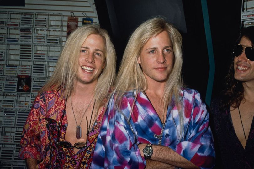 Moment 90s singer realized he didn't love his girlfriend during ...