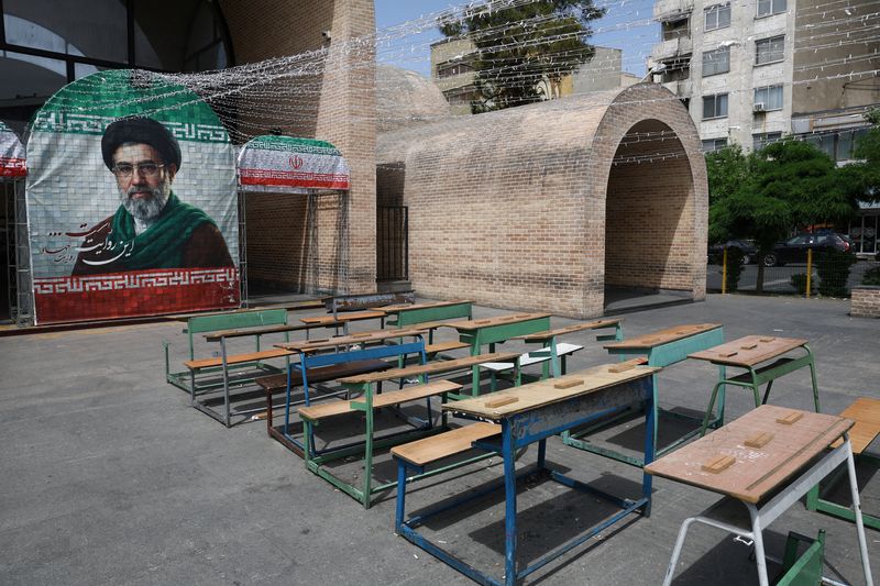 US, Iran no closer to ending war as Tehran's response awaited
