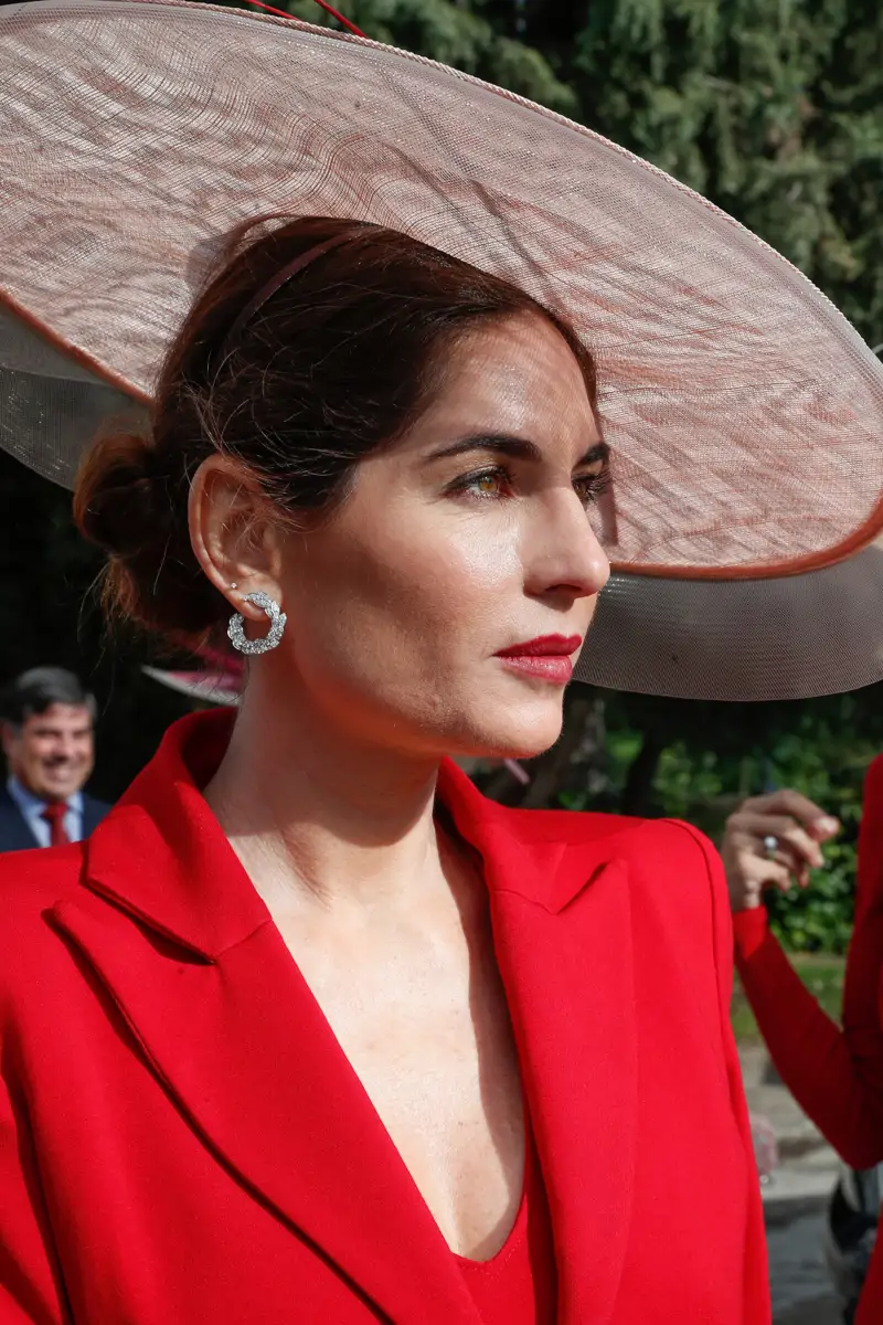 Cómo elegir los pendientes de madrina de boda