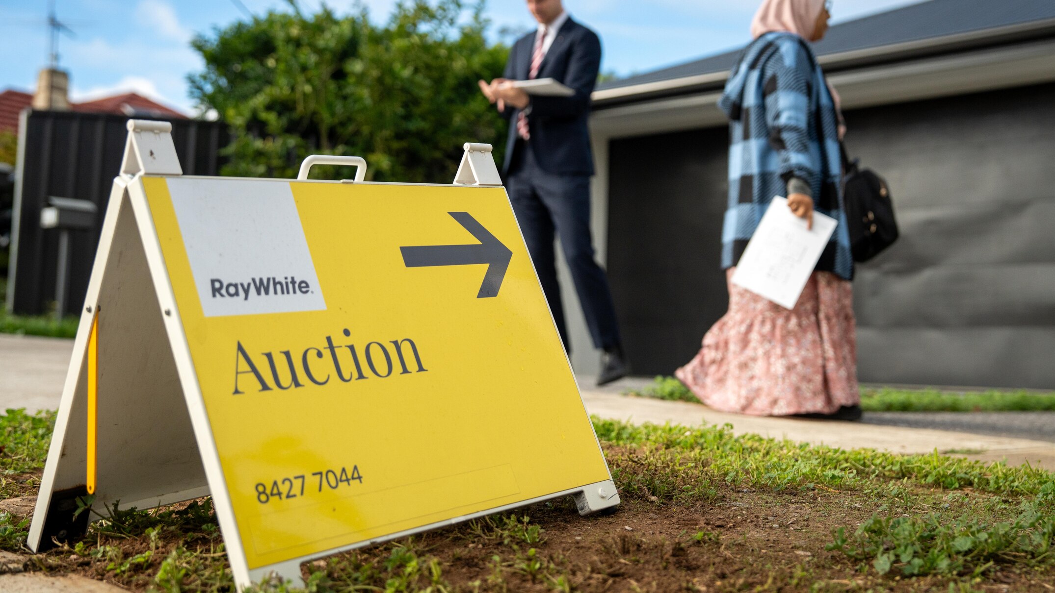 Housing market 'levelling out' as interest rate hikes place pressure on ...