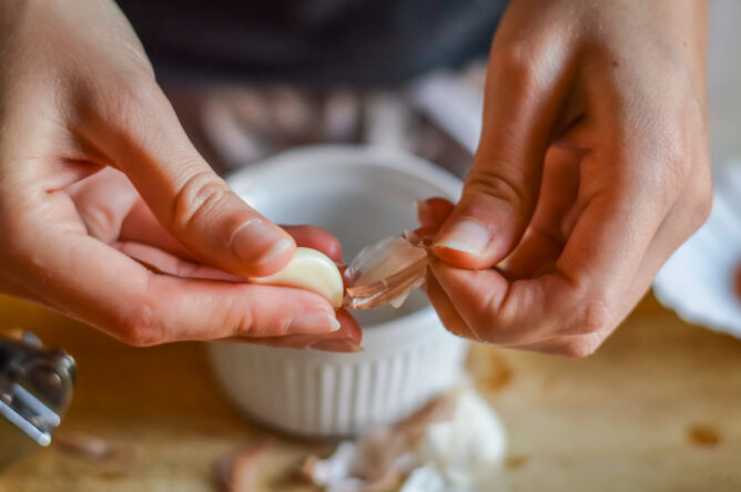 Why the colour of garlic can change the taste of your food