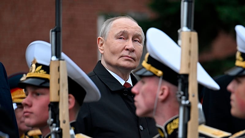 Putin vows victory in Ukraine and targets NATO at Moscow's scaled-back ...