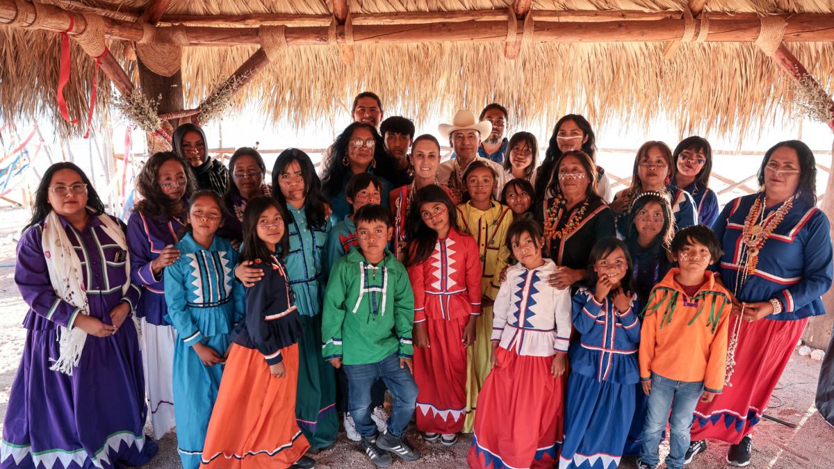 Reciben a presidenta con ritual tradicional en Hermosillo, Sonora