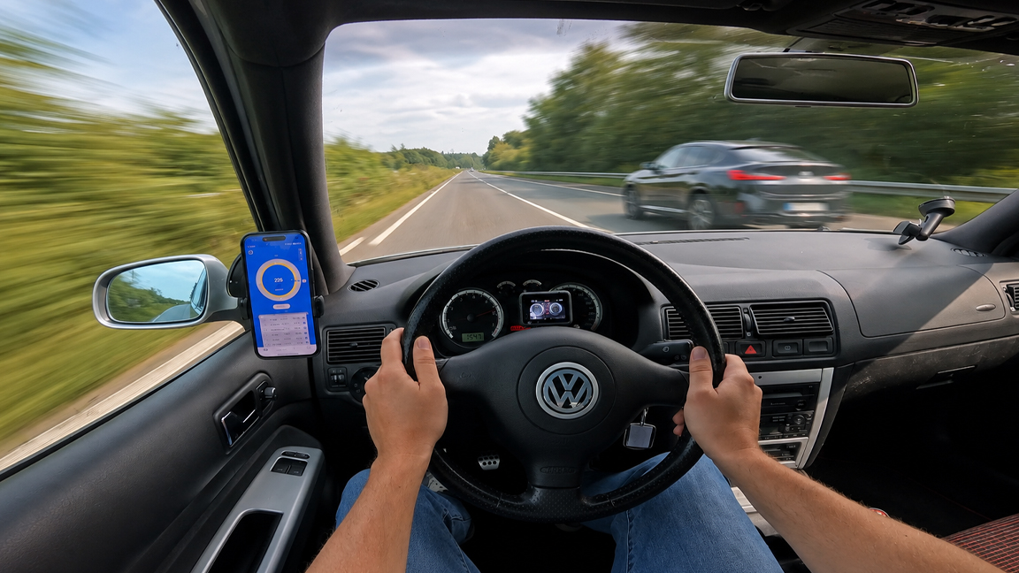 VW Golf GTI MK4 25th anniversary driving fast on Autobahn