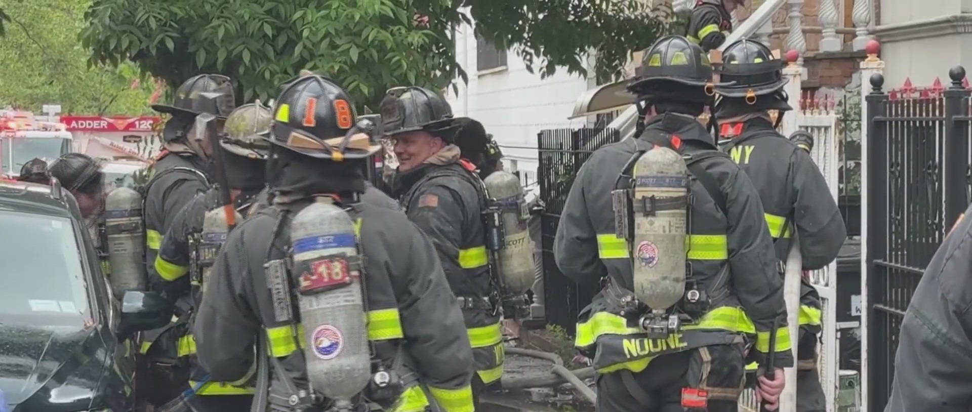 Brooklyn blaze forces tenants from homes, FDNY investigates cause