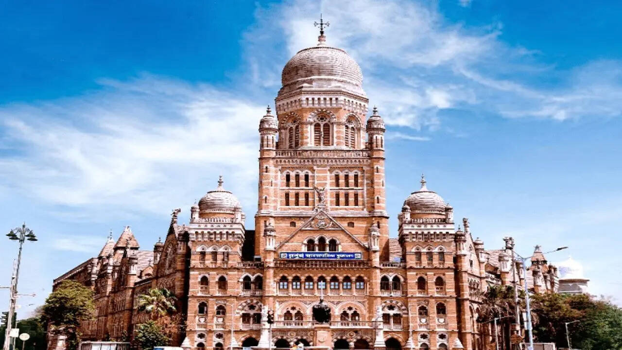 BMC cracks down on open dumping, maps 162 hotspots