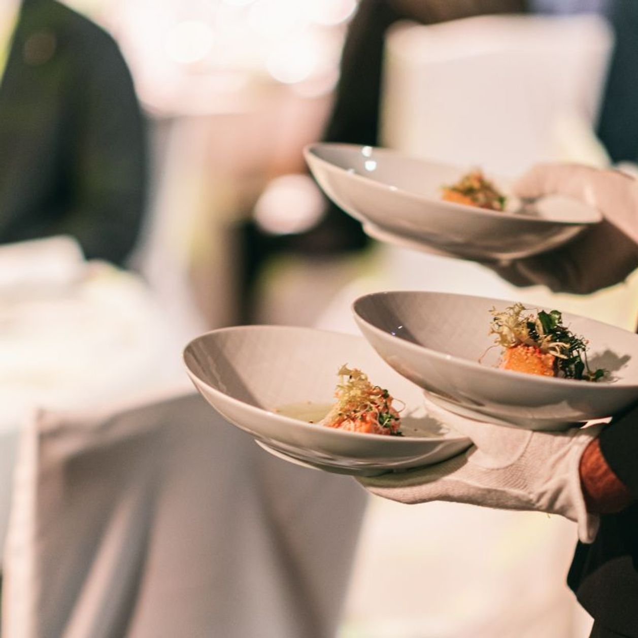 « Les prix, c'est cadeau ! » : Avec un menu à seulement 27 euros, ce ...