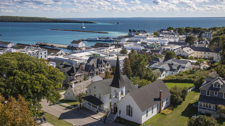 Wisconsin or Michigan: Which state really has the better Great Lakes towns?