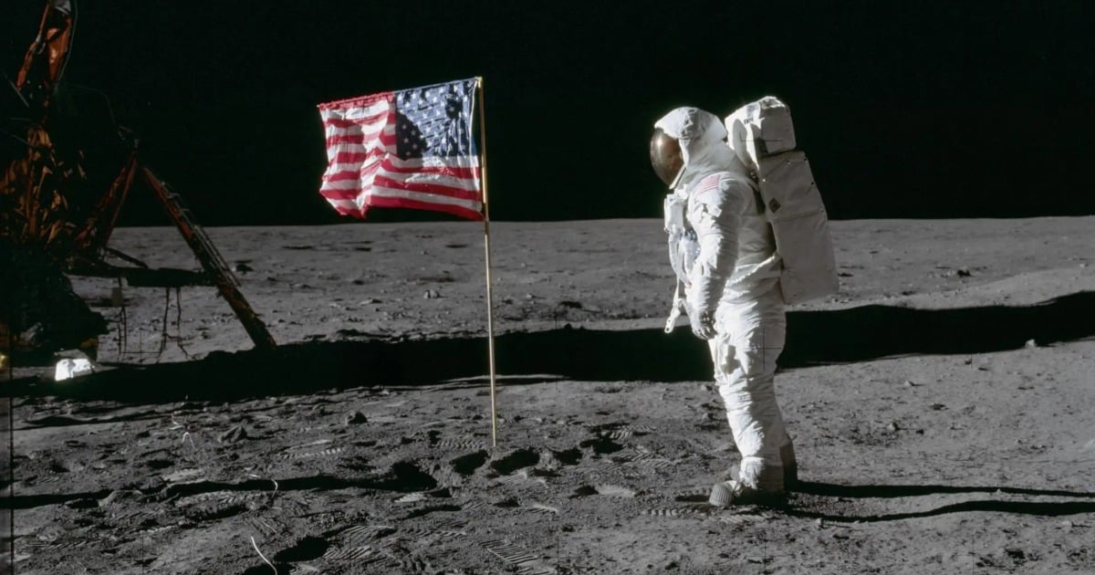 Astronauts who almost never made it back home