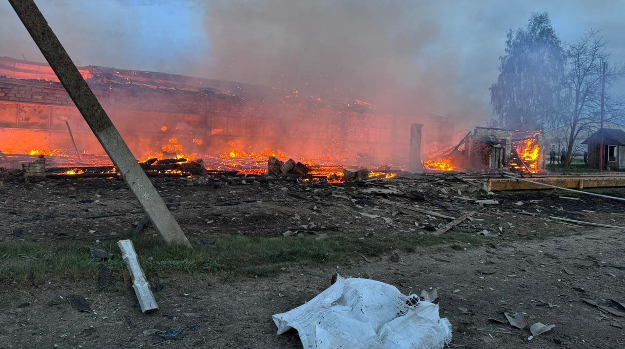 Russians destroy farm in Chernihiv Oblast, killing one man and injuring ...
