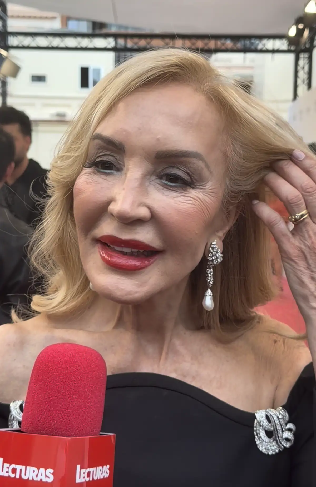 Carmen Lomana, a Lecturas: "Me encanta ser una diabla cuando critico ...
