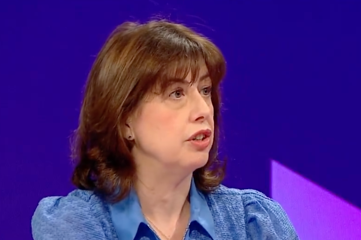Deputy leader says Labour must change approach but stick by Starmer