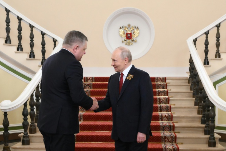 Putin receives Slovak PM Fico in Kremlin for Russia's Victory Day