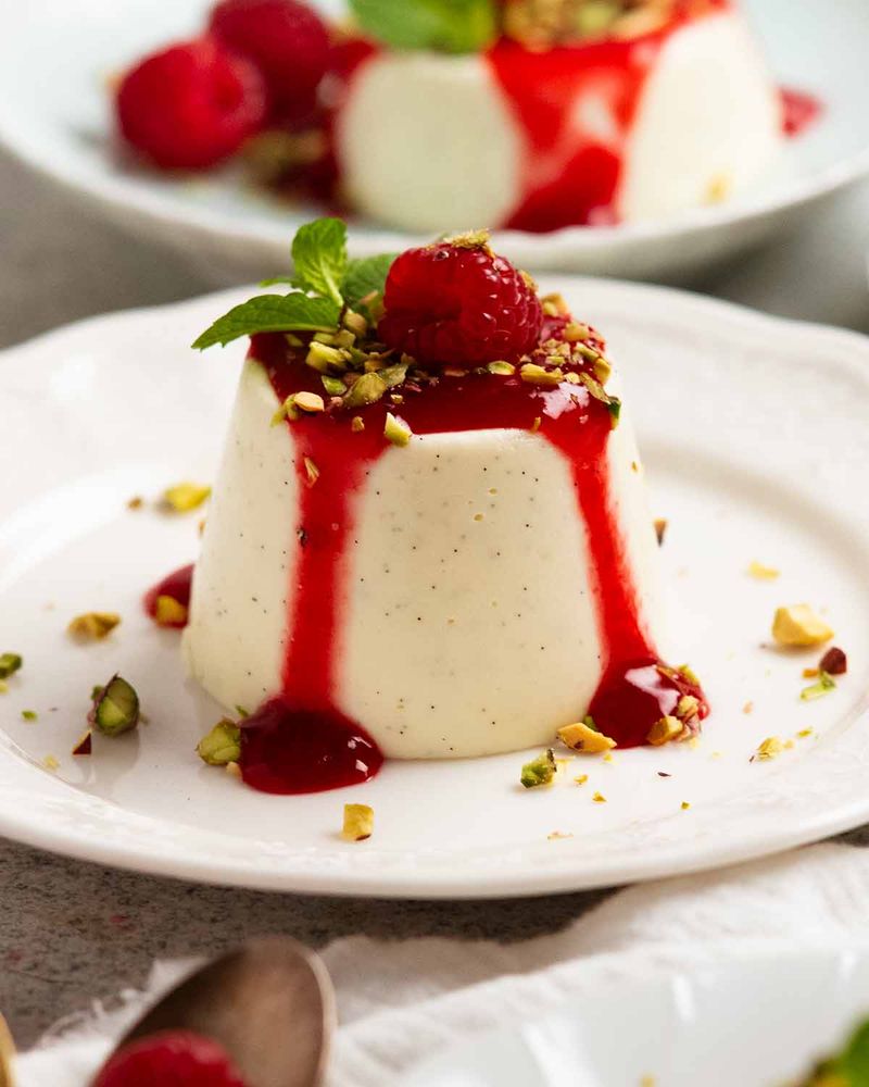 17 easy desserts from around Europe with just 5 ingredients