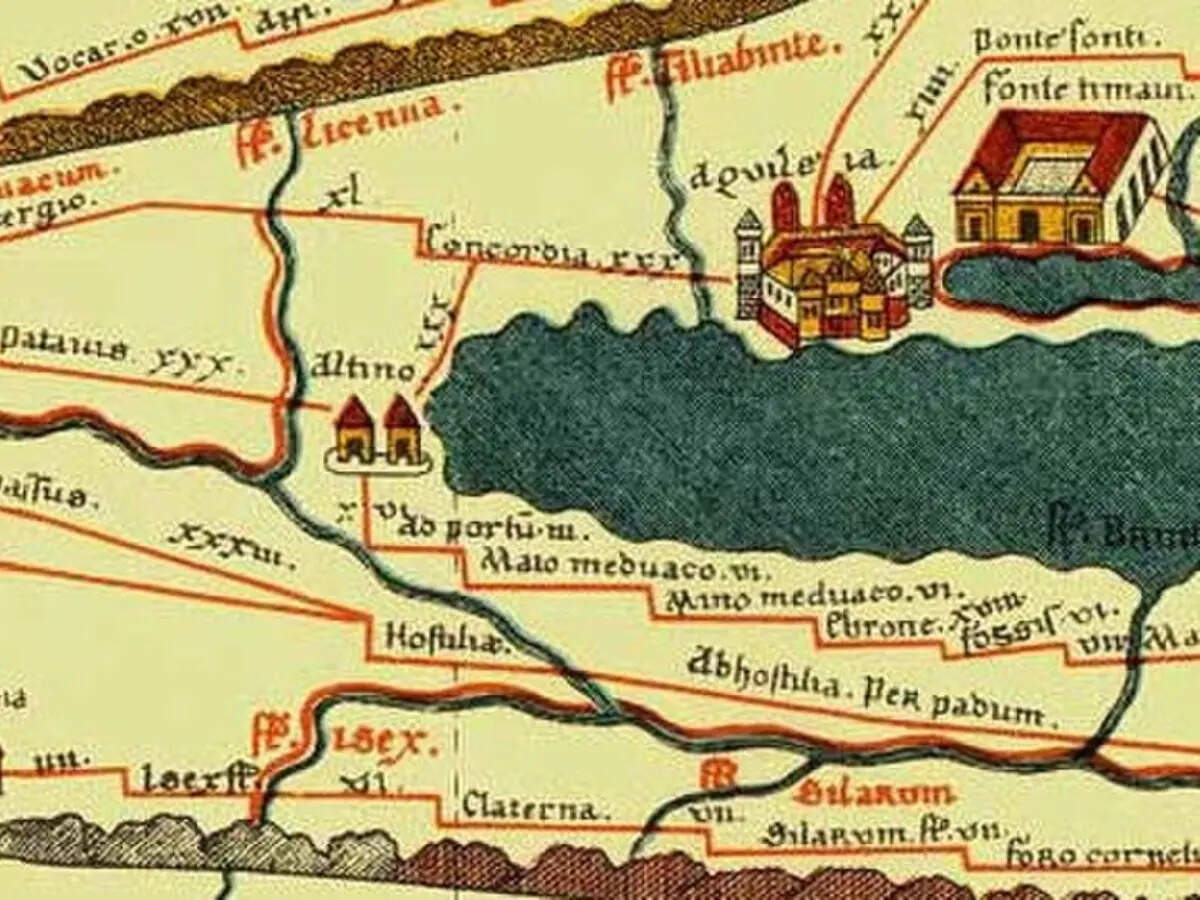This sunken Roman city was hidden for centuries until satellite scans ...