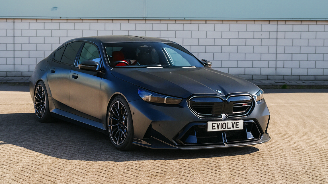 Modified BMW G90 M5 with Alpha-N carbon fiber upgrades