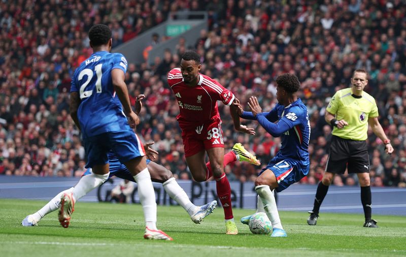 Soccer-Chelsea end six-game losing run with 1-1 draw at Liverpool