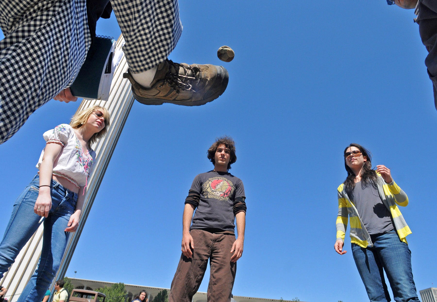 This '90s stoner trend is now the latest Gen Z obsession: the hacky sack