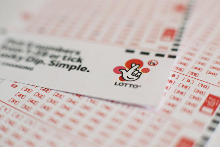 Winning Lotto numbers tonight: Full National Lottery results with ...