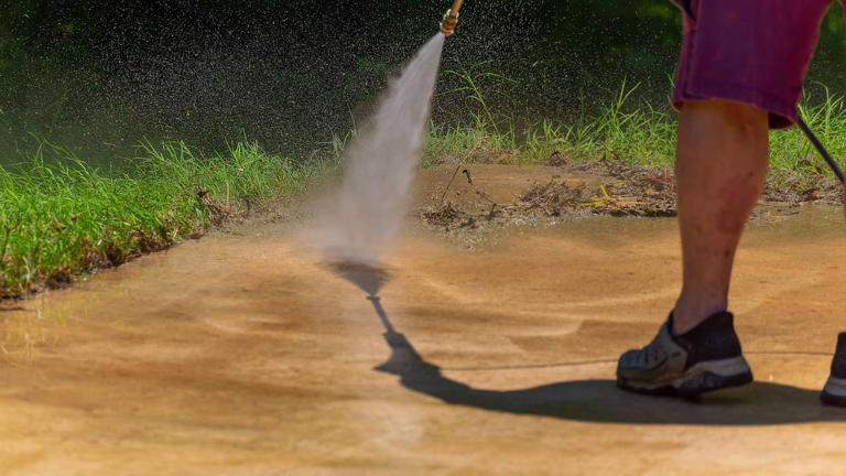 8 rookie power-washing mistakes to avoid this spring