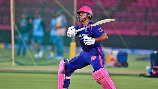 RR vs GT live score IPL 2026: Top 2 in sights in playoff race; RR's ...
